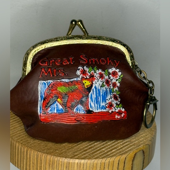 Vintage | Bags | Vintage Great Smoky Mountains Change Purse Keychain ...